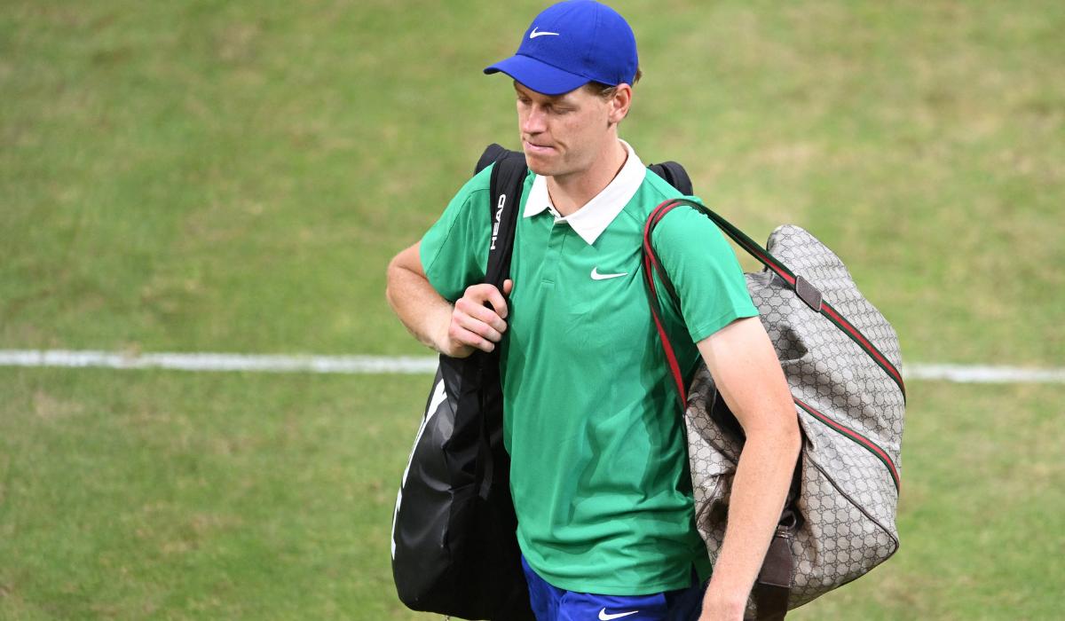 Terwijl hij zijn training had afgezegd, heeft Sinner uiteindelijk ...