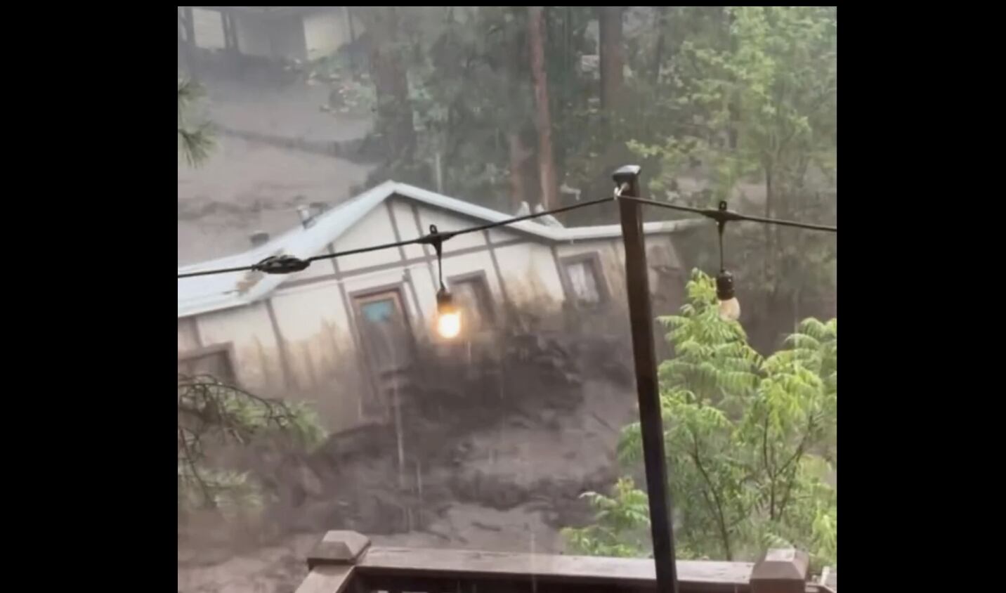 Man, two children dead after flash floods sweep through Ruidoso
