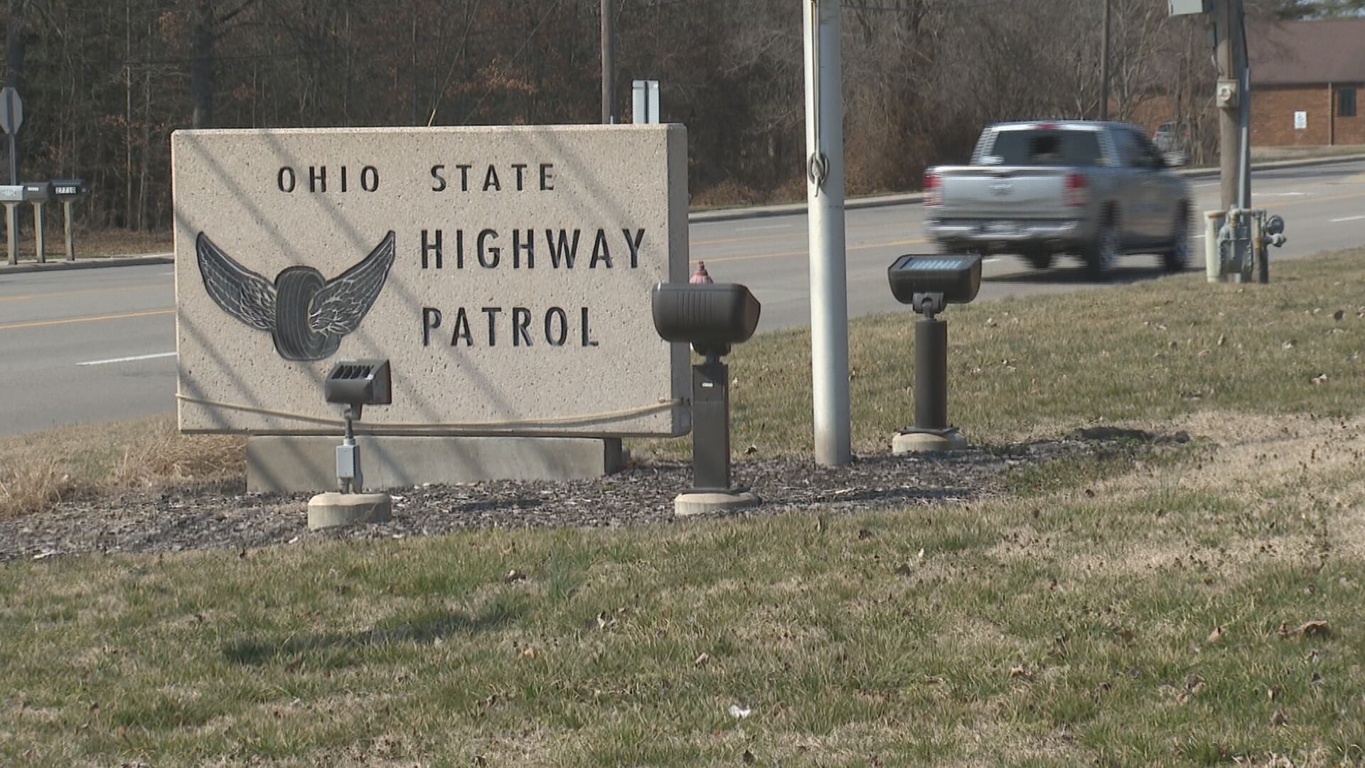 OSHP investigating multi-vehicle crash in Erie County