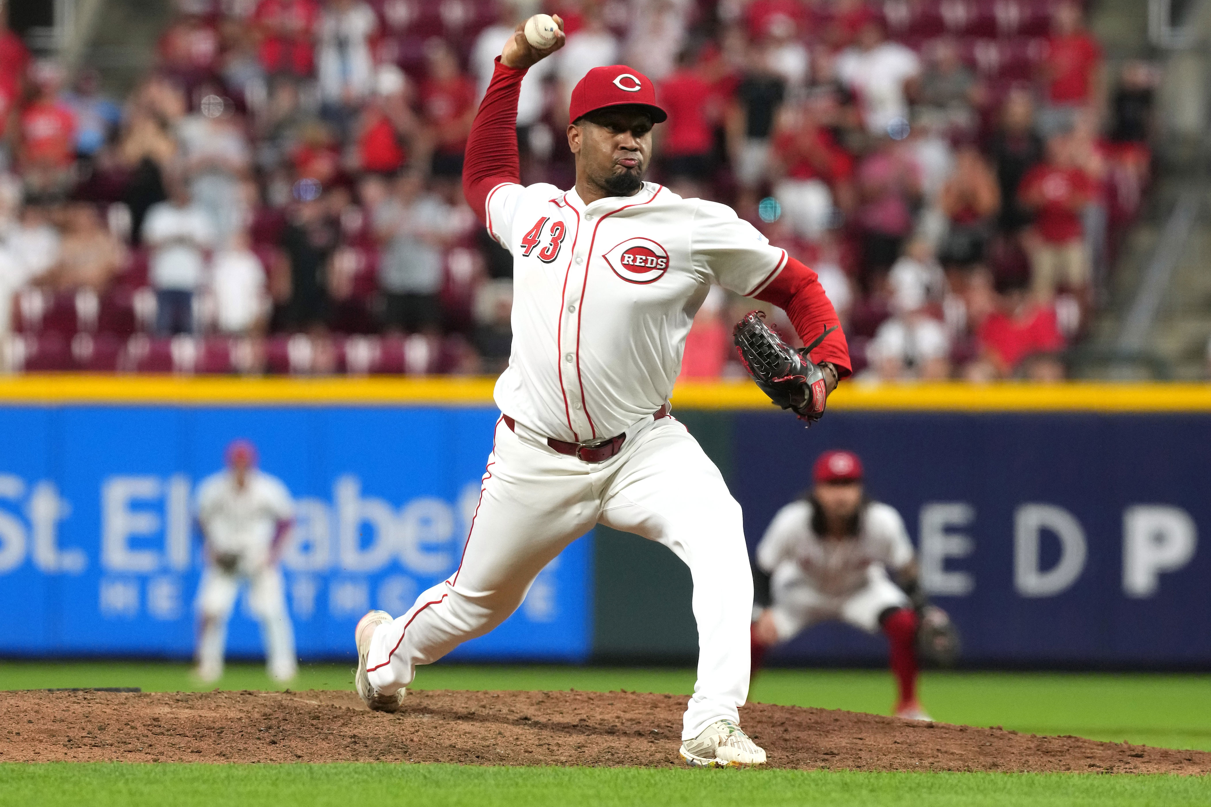 Dodgers Call Up Former All-Star Reliever in Hopes of Bolstering Bullpen