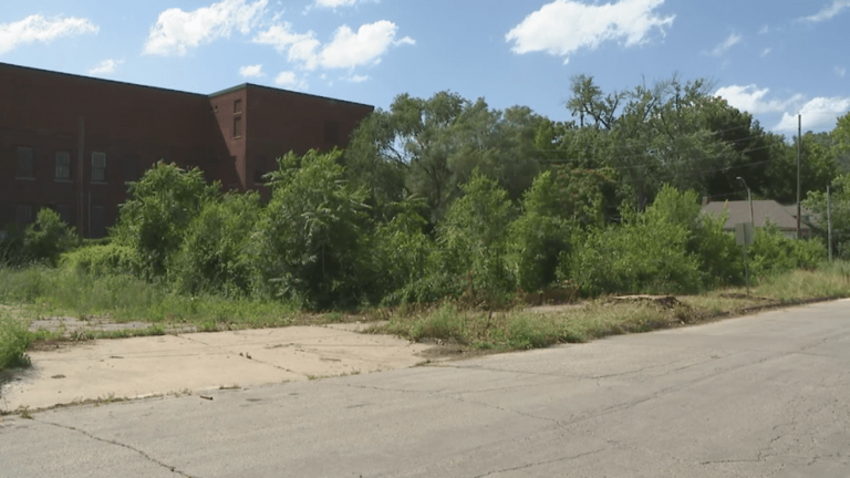 Kansas City homeowners want local eyesore near 39th and Chestnut gone