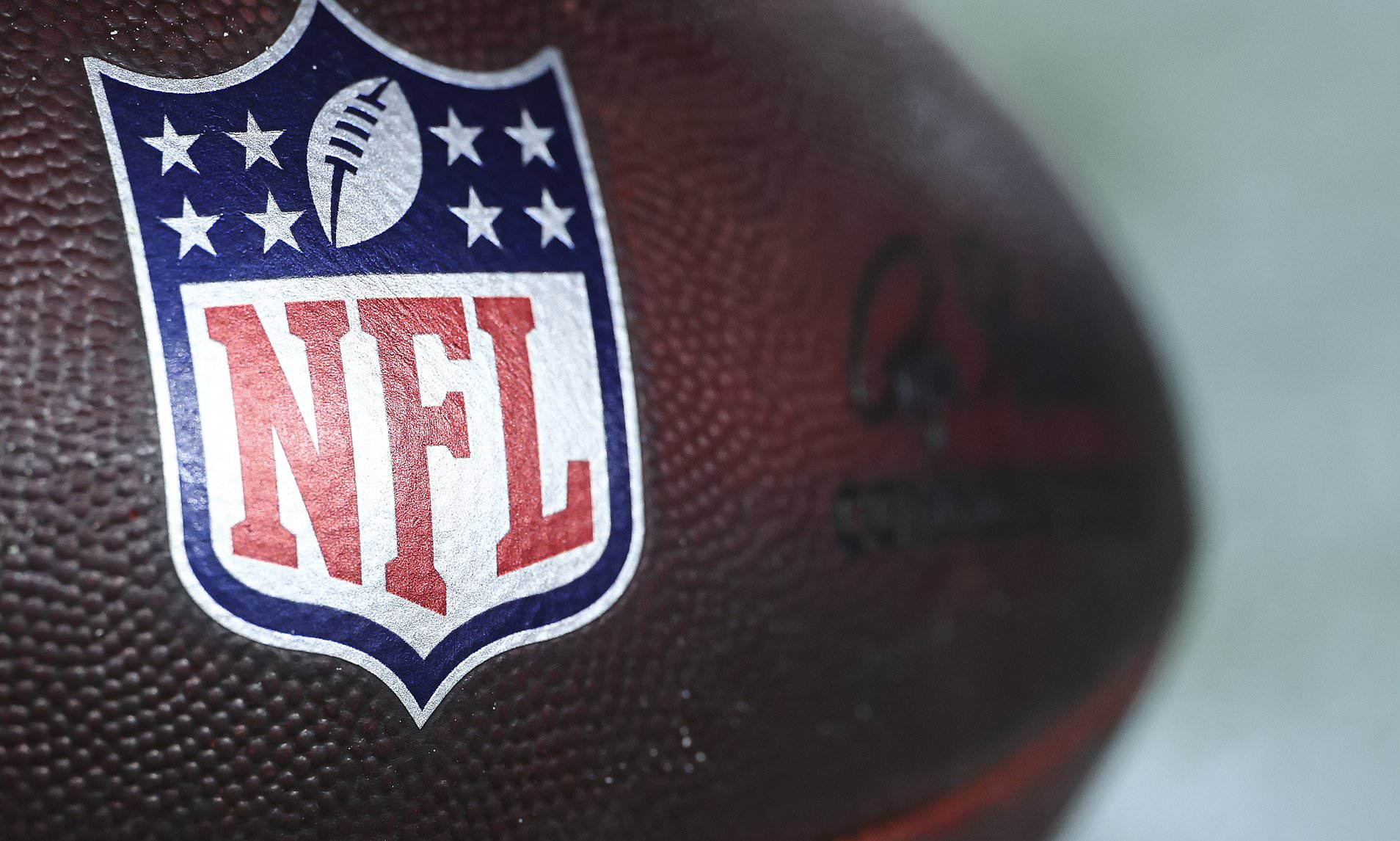 Legendary NFL exec Tim Rooney dies at 84 after battle with cancer