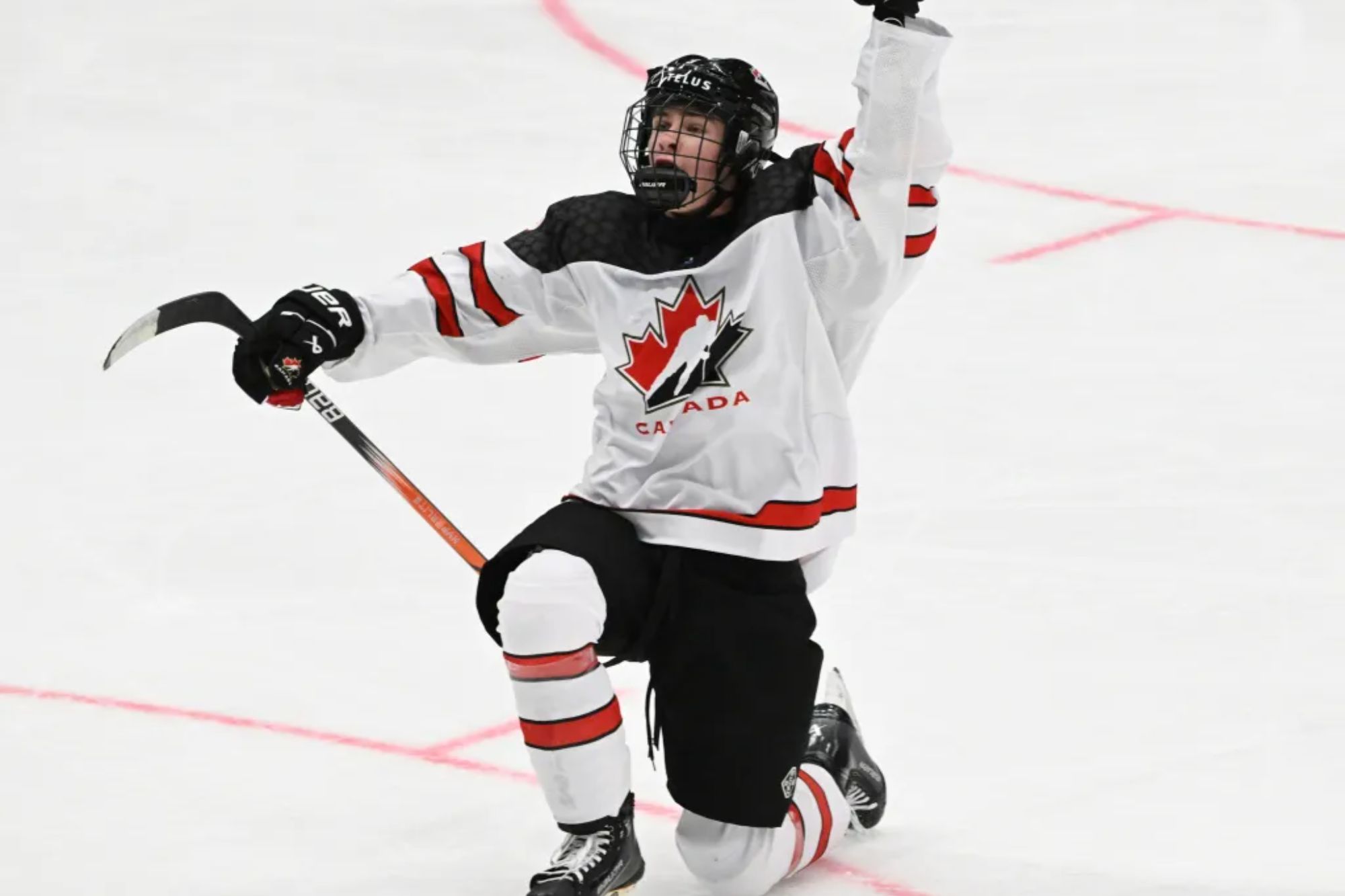 Gavin McKenna, projected 2026 No. 1 NHL draft pick, officially commits ...