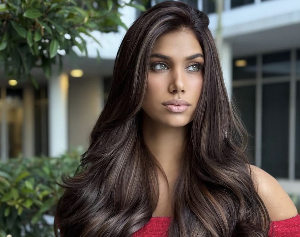 Lina Luaces, hija de Lili Estefan, coronada como la nueva Miss Universo ...