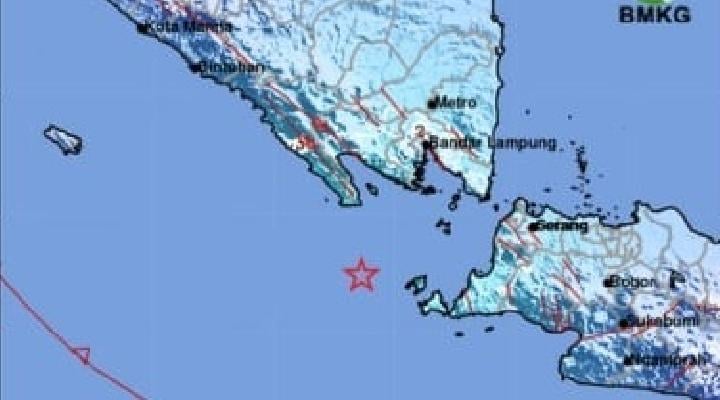Gempa M5,3 di Selat Sunda Guncang Banten dan Lampung