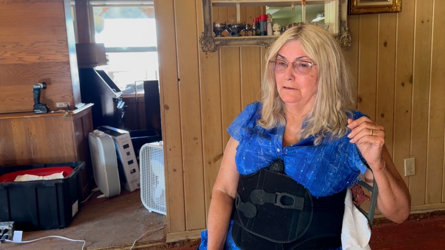 ‘Wall of water’: Hunt flood survivor shares escape from her flooded house