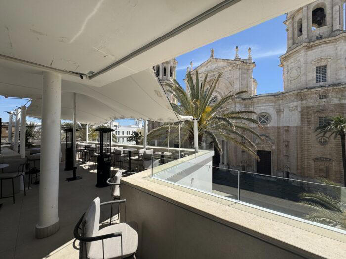 2 great cocktail bars in Cádiz, Spain