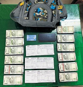 Rs 5 11 Lakh In Counterfeit Currency Seized Two Held In Chennai