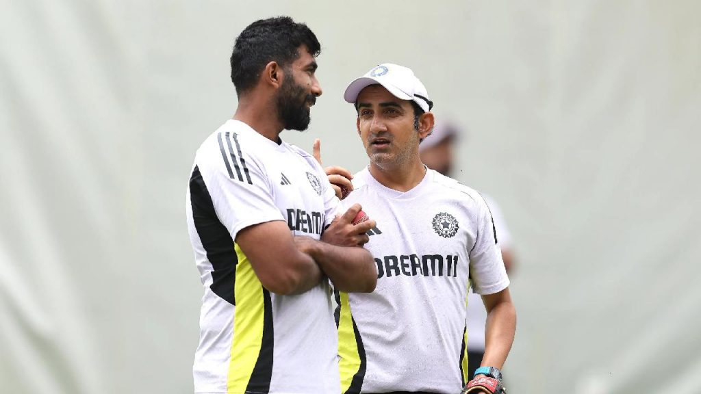 Gautam Gambhir in intense huddle as Shubman Gill and others skip their ...