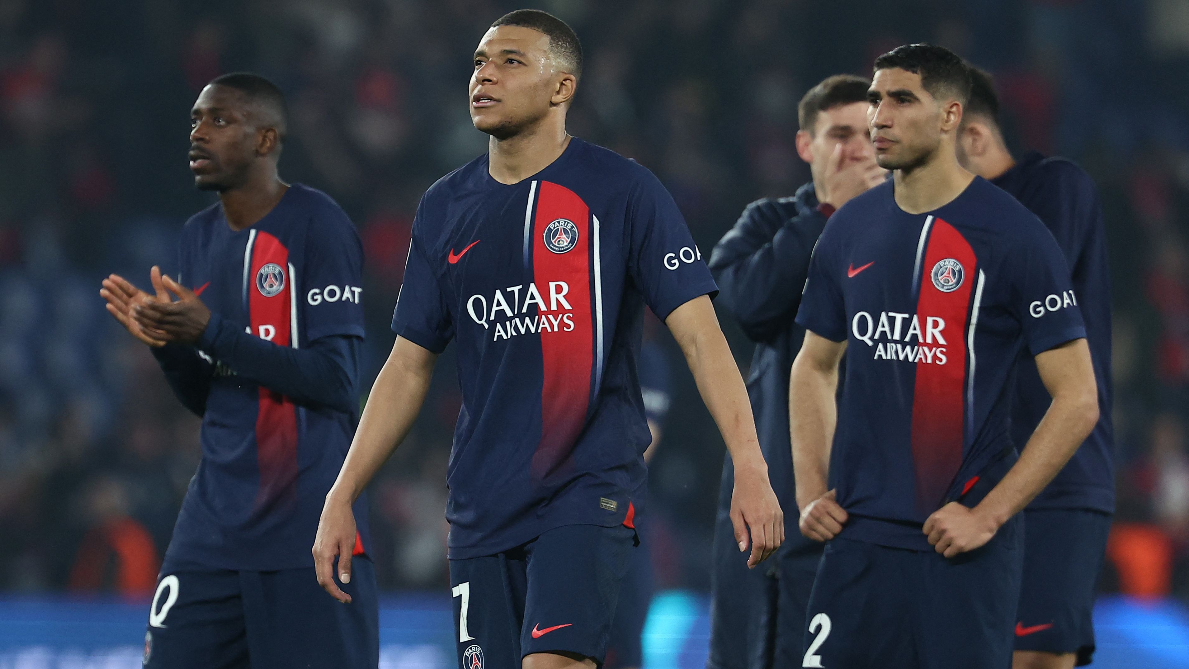 Avec le maillot du PSG, Mbappé envoie un message aux Parisiens avant le ...
