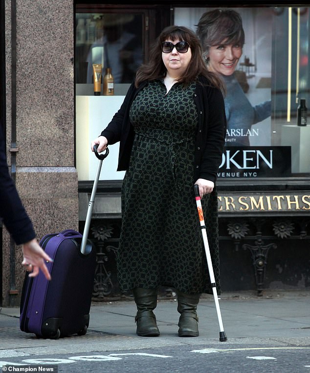 Sister blows entire £100,000 inheritance in court fight with siblings ...