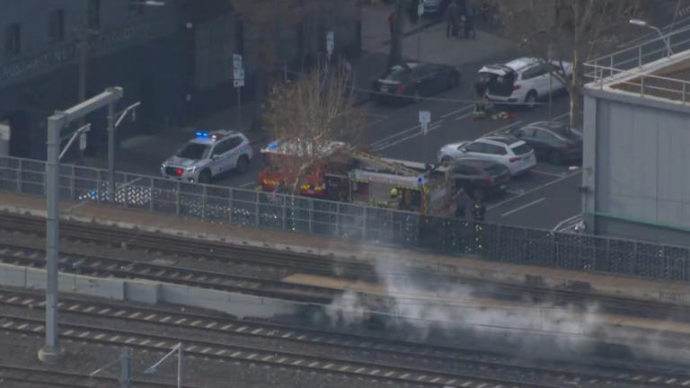 Services resume after Melbourne rail fire causes commuter chaos