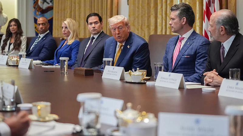 Trump backs US attorney general after apparent U-turn on Epstein ...