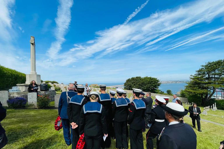 Sea cadets salute WWII hero in moving memorial ceremony