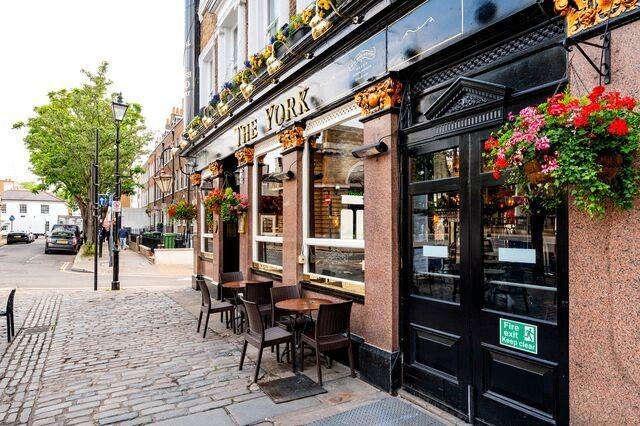 Nicholson’s Pub Collection reopens The York following major refurbishment