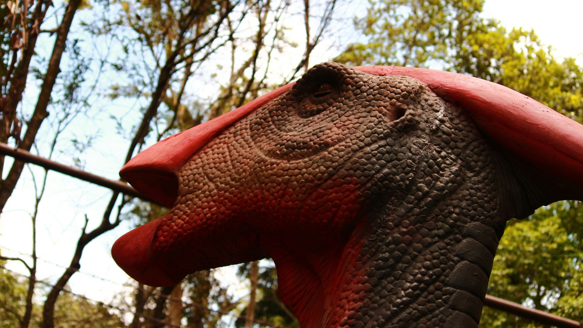 20 Historical Facts About Dinosaurs Everyone Gets Wrong