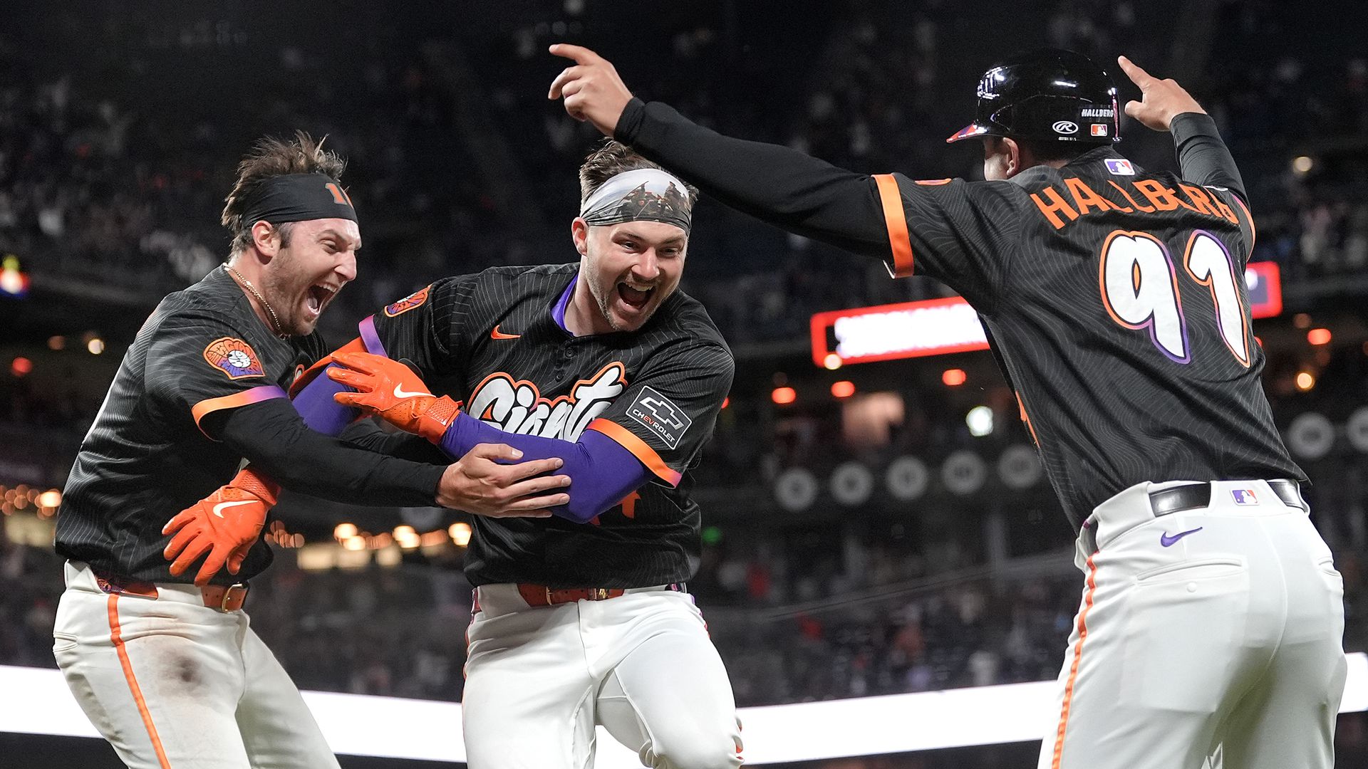 Bailey walks off Phillies in Giants’ most thrilling win of 2025