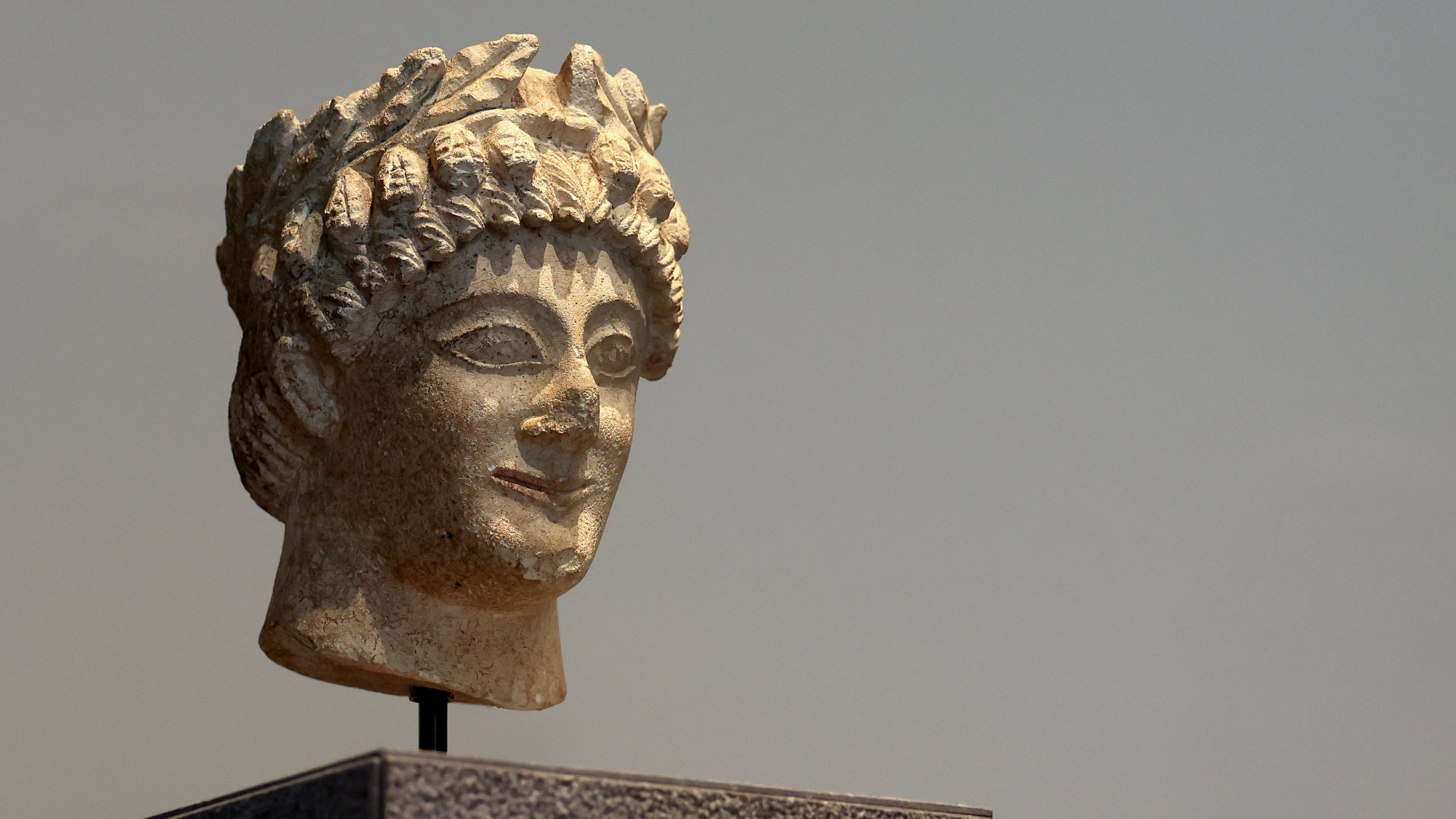 Kandinsky art, Roman jewels and a 5,000-year-old statue: Louvre Abu ...