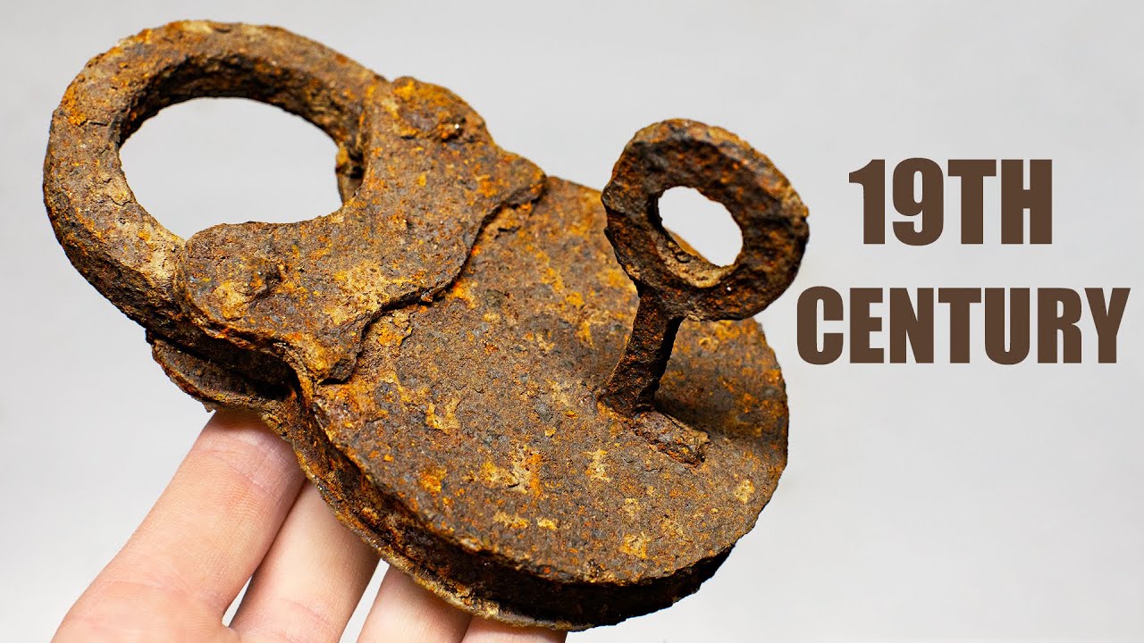 Bringing a 19th century rusty lock back to working condition