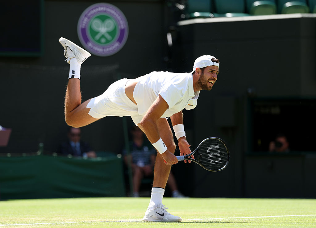 Wimbledon umpire forced to stop match after another glitch as crowd boo