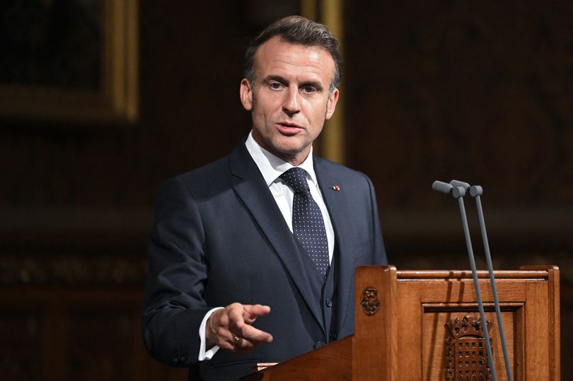 Awkward moment Macron 'ignored' as he greets William and Kate on UK visit