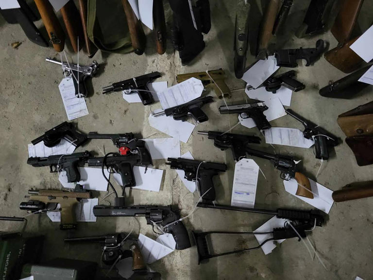 Canadian troops arrested in alleged plot to seize part of Quebec