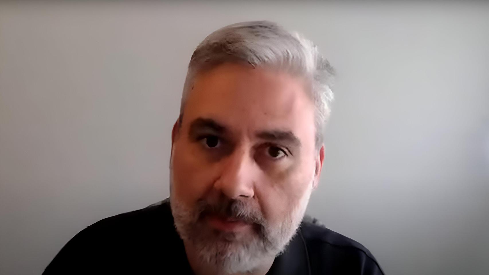 Alfredo Zurdo, experto digital, crítico con la implantación de la IA en España: "Solo 1 de cada ...