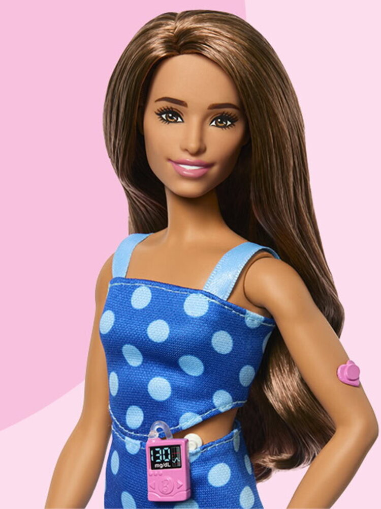 Arriva la Barbie col diabete di tipo 1, Lili Moss (figlia di Kate) è la ...