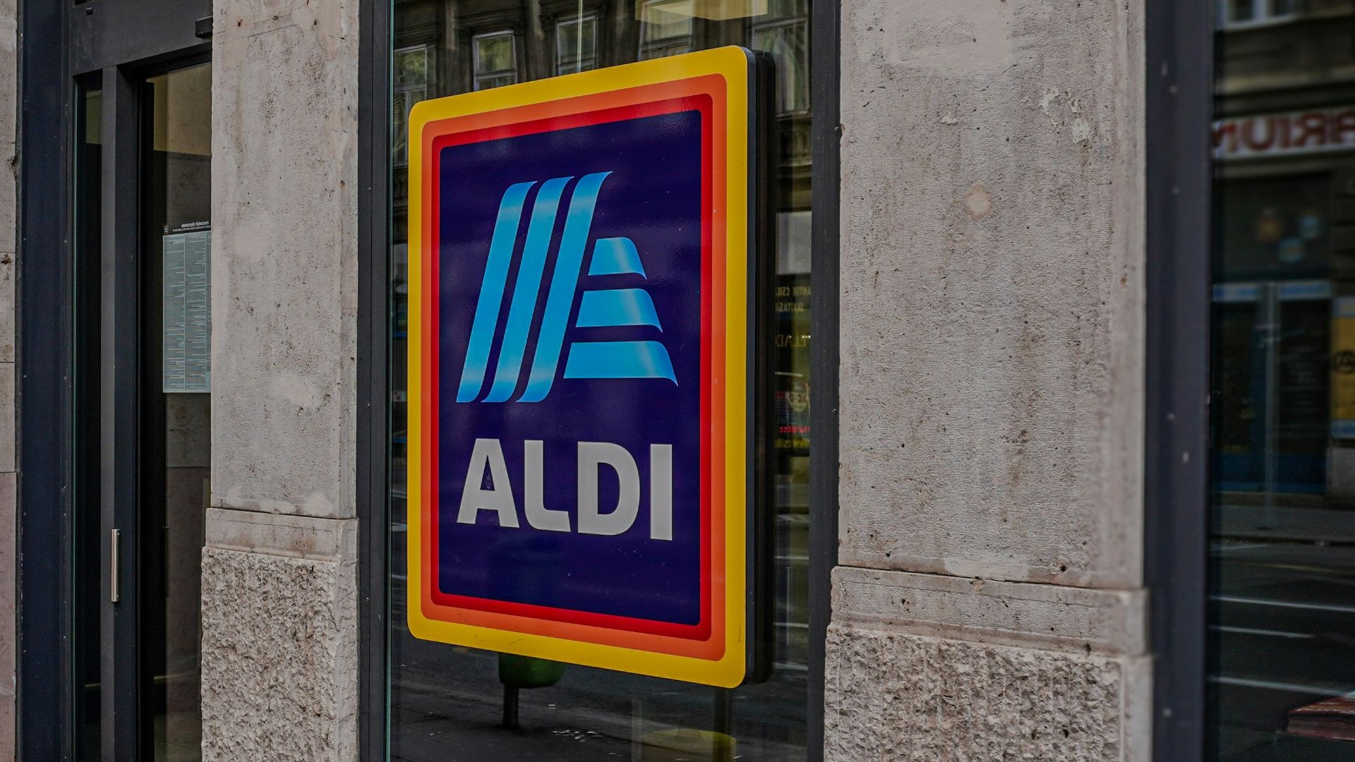 10 choses que vous ne devriez jamais acheter chez Aldi et 10 qui sont ...