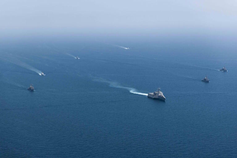 Royal Navy joins US in show of force at sea