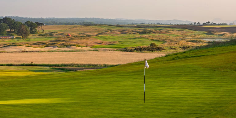 Check out this 'unforgettable' first look at a new Tom Doak-designed ...
