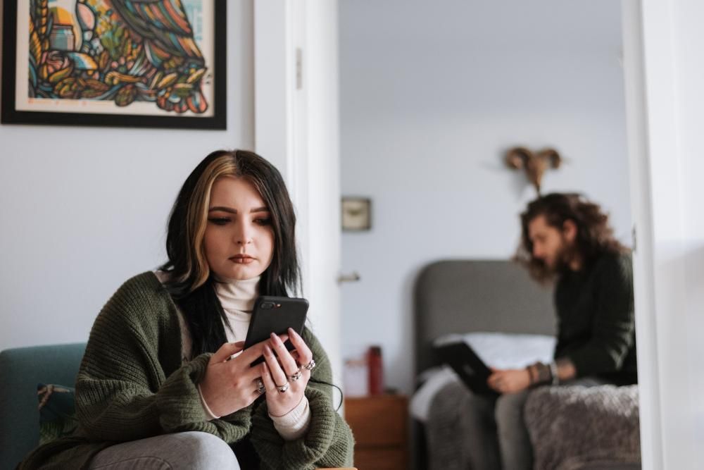 10 Cara Minta Putus Sama Pacar dengan Baik-Baik Lewat Chat