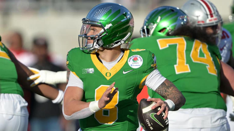 Shedeur Sanders 'Way Better' Than Cleveland Browns' Dillon Gabriel Says ...