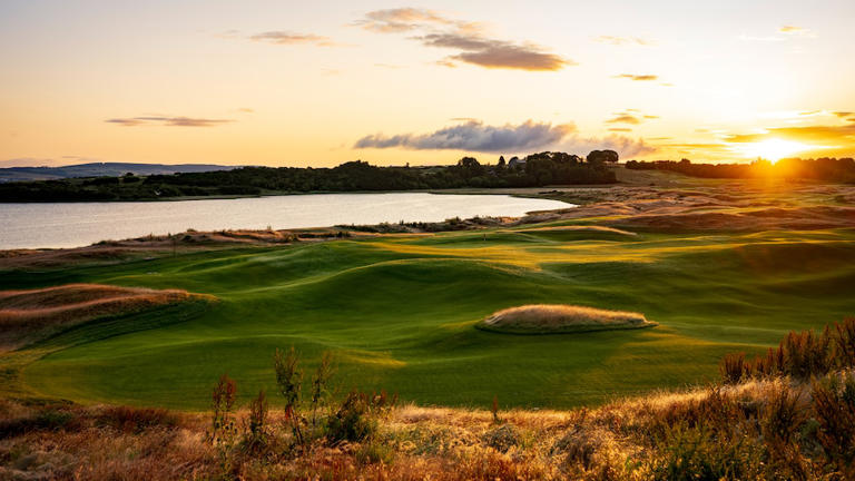Check out this 'unforgettable' first look at a new Tom Doak-designed ...