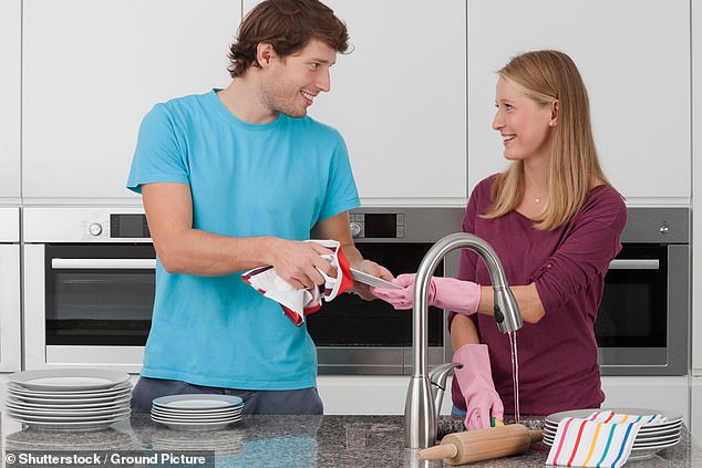 Psychologist reveals the simple everyday act that can make couples feel ...