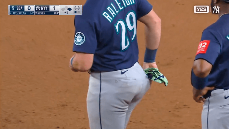 Yankees broadcast was briefly obsessed with Cal Raleigh’s ‘Big Dumper’