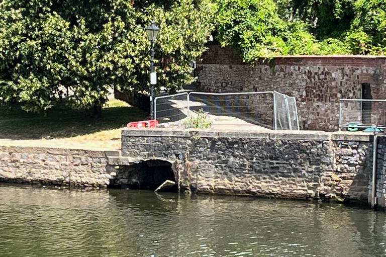 Exeter Quay eyesore is 'putting lives at risk'
