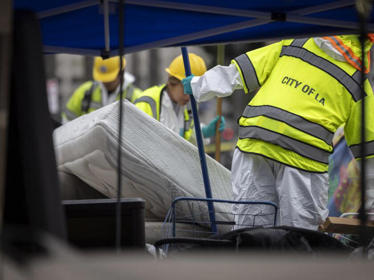 L.A. vowed to remove 9,800 encampments. But are homeless people getting ...