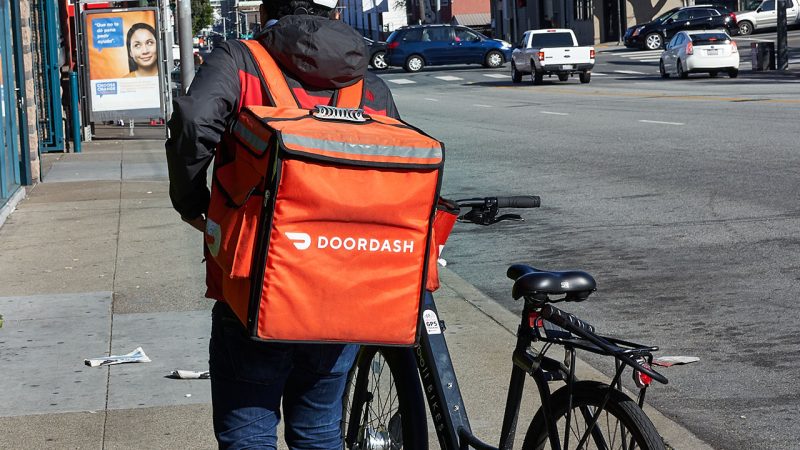 DoorDash issuing refunds after thousands of users, drivers report outages