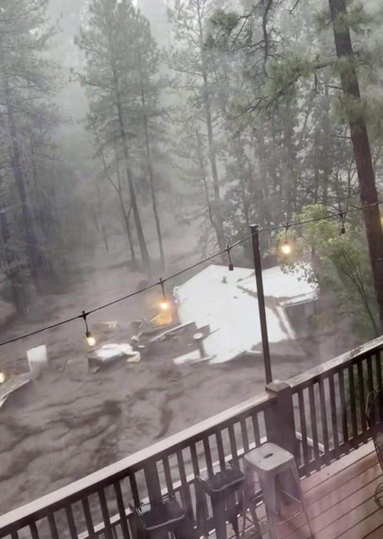 At least 3 dead after flash flooding hits New Mexico mountain village