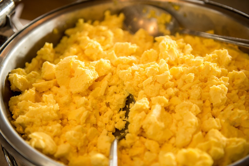 8 foods you should never eat at a hotel breakfast