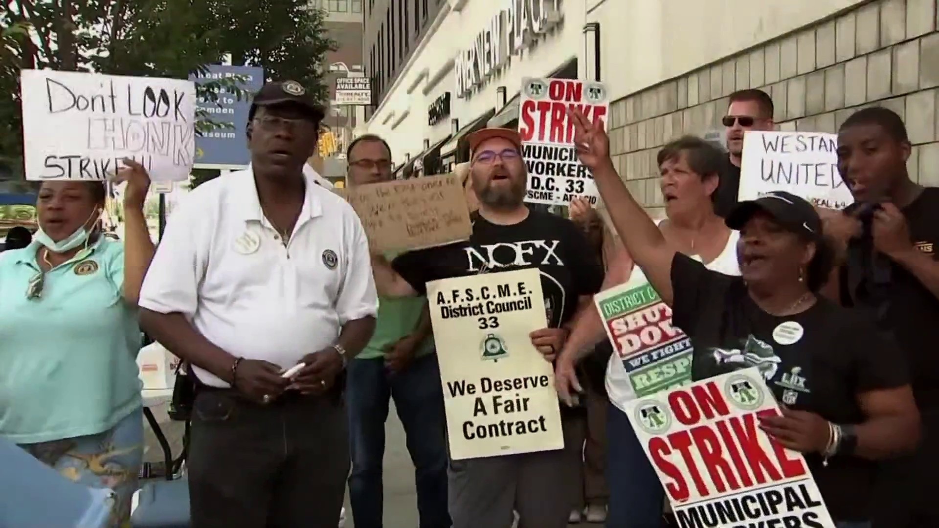 Philly Trash Strike Appears Over With City’s Agreement With Union