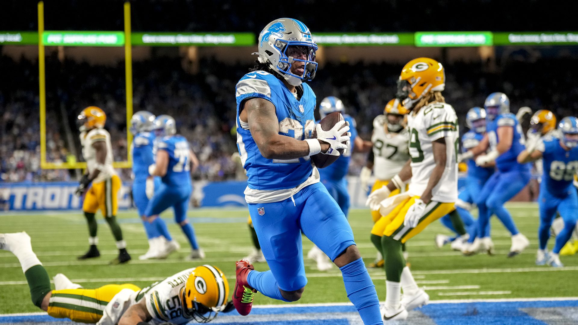 POLL: Will Jahmyr Gibbs exceed his projected rushing totals in 2025?