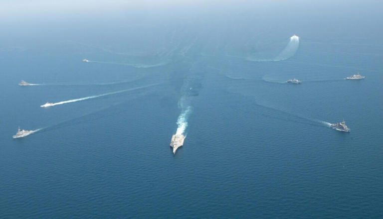 Royal Navy joins US in show of force at sea