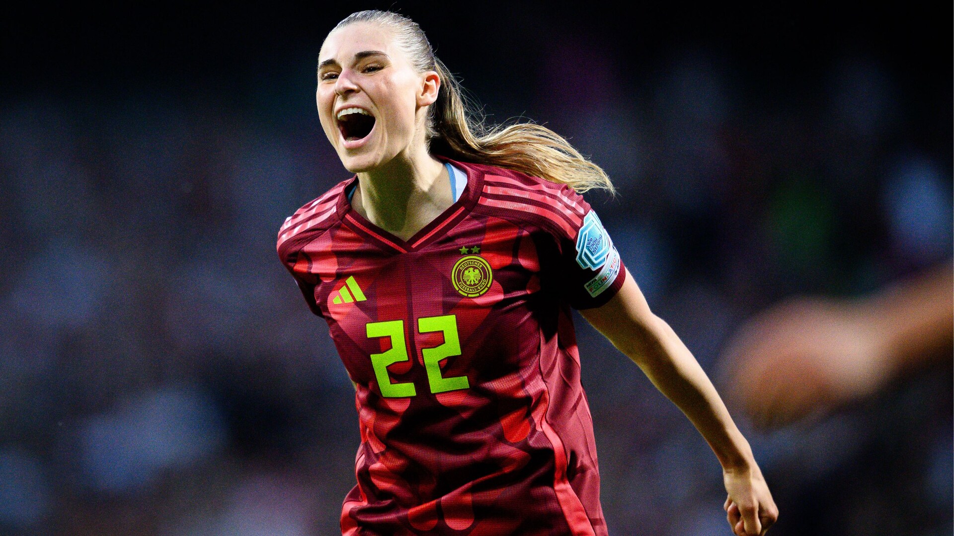 Jule Brand: Alle Infos zur DFB-Führungsspielerin beim Halbfinale der ...