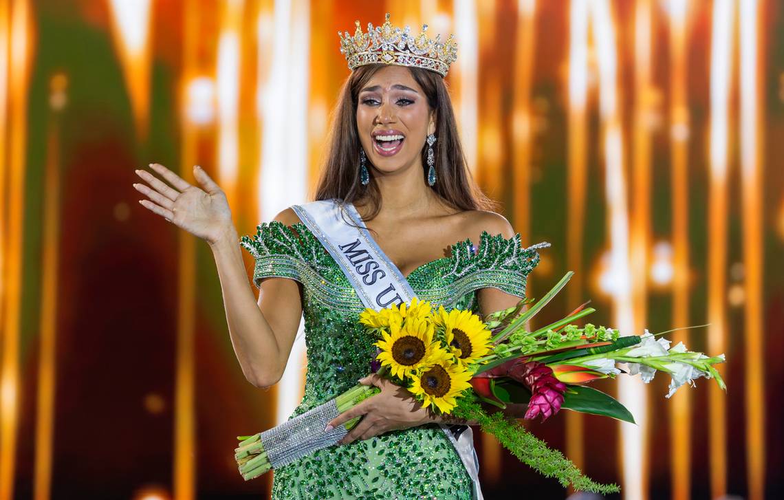 Lina Luaces, daughter of Univision star Lili Estefan, is crowned Miss ...