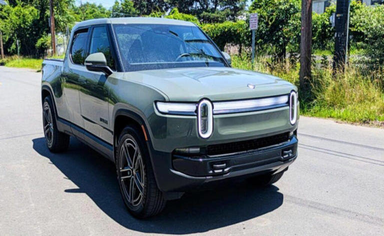 Rivian R1 Quad 2026: el SUV eléctrico de 1.025 CV que humilla a los ...
