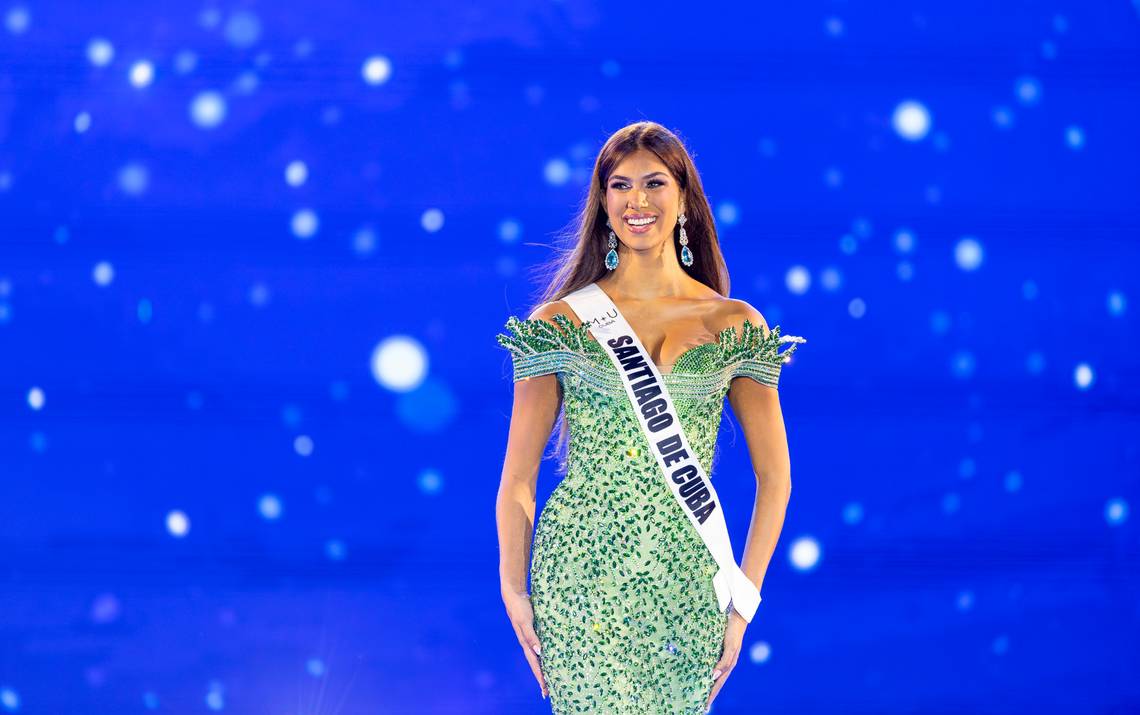 Lina Luaces, daughter of Univision star Lili Estefan, is crowned Miss ...