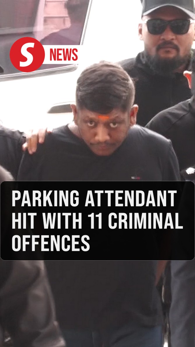 Parking attendant charged with possessing fake pistol, threatening others