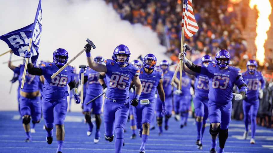 Boise State crosses milestone for season ticket sales